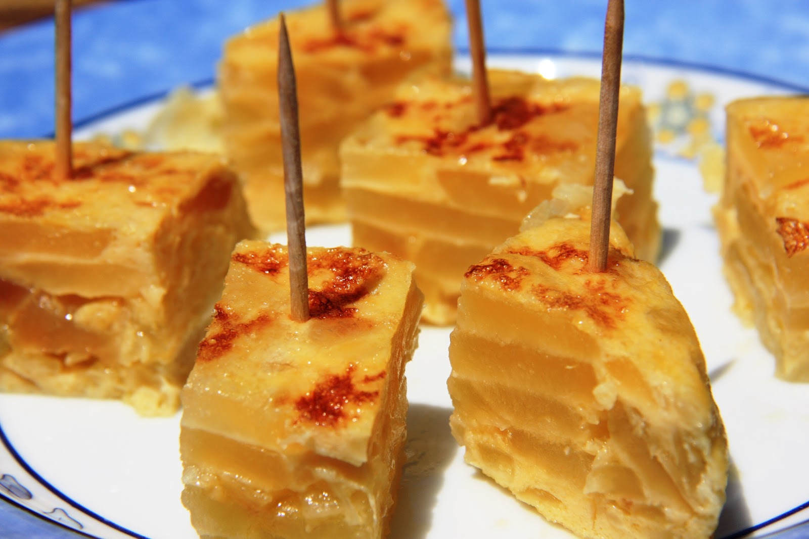Tentações sobre a Mesa: Tortilla à Moda de la Basi