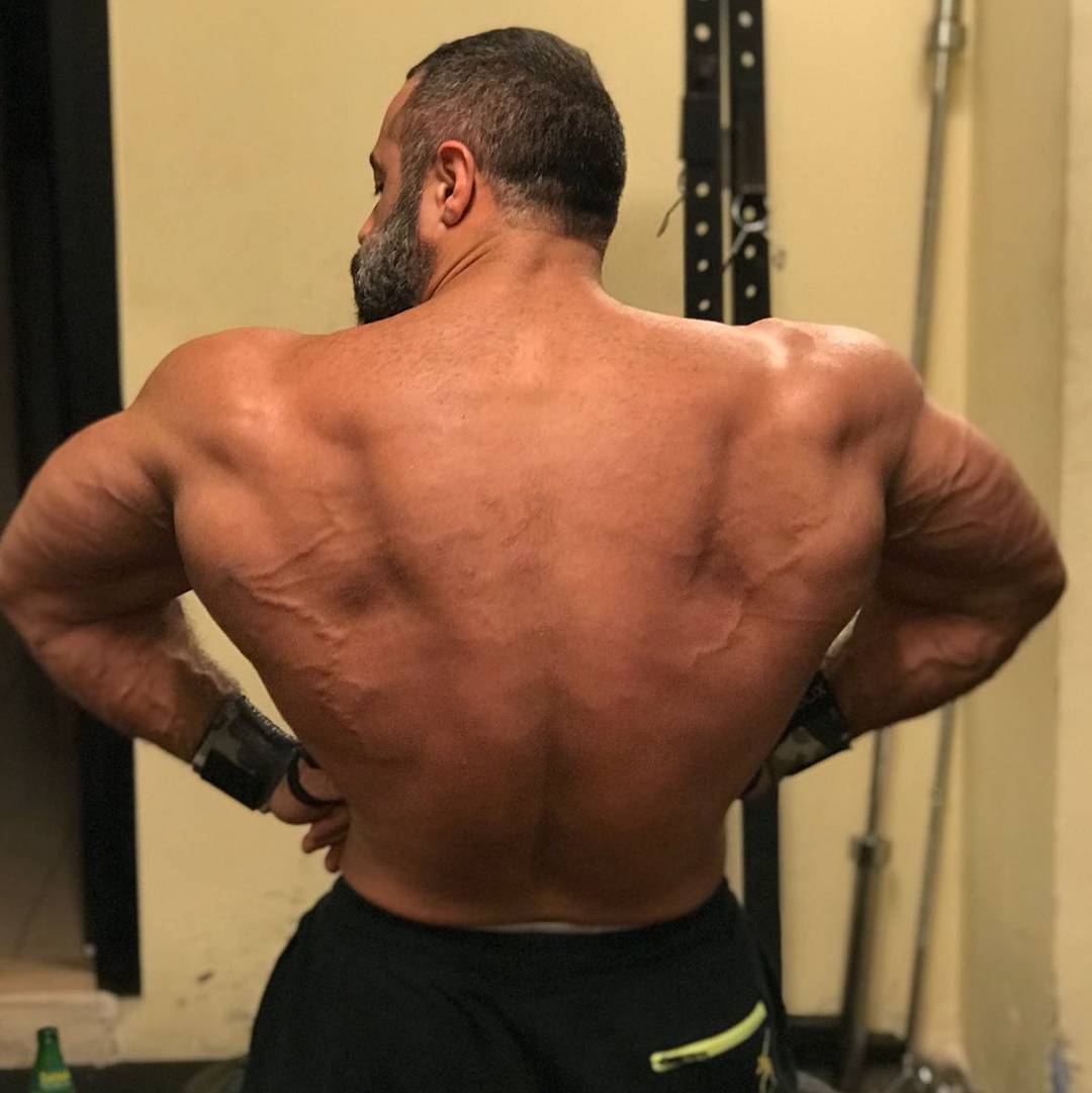 Muscle Lover: Turkish bodybuilder Murat Belen