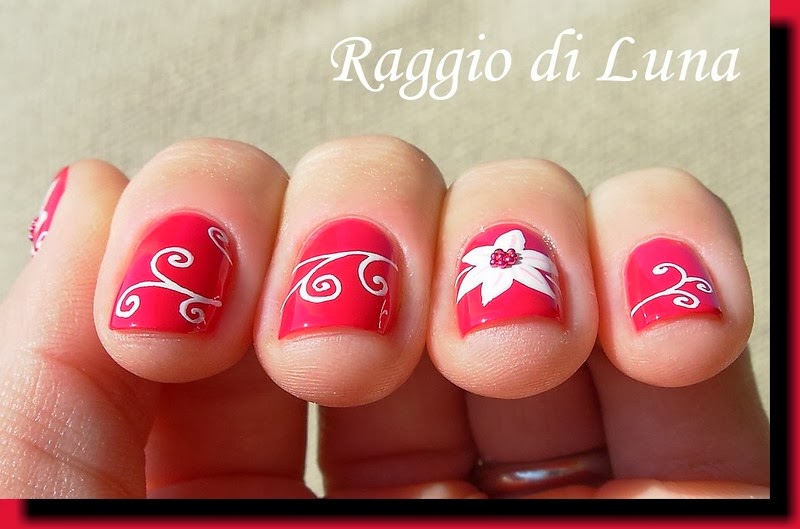 Raggio di Luna Nails: White flower on carmine red