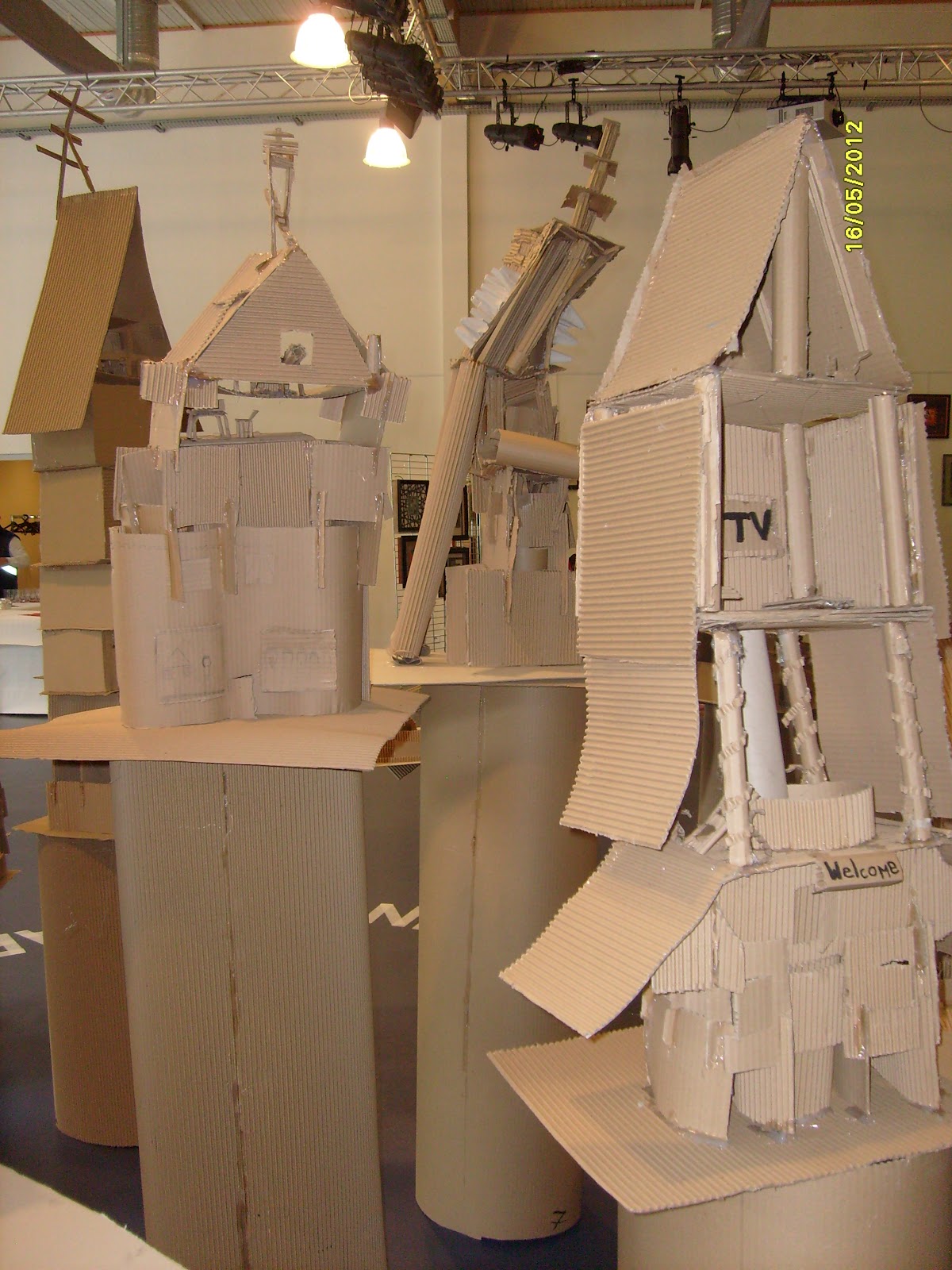 Séverine Peugniez Créations: Que faire avec du carton?