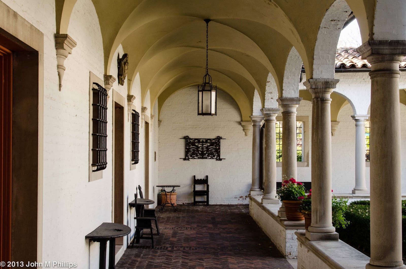 SKEPTIC PHOTO: VILLA TERRACE