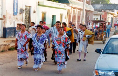 ECOAVENTURAS Y VIAJES: EL CHOCOLOMO :TRADIDIONES MAYAS Y COSTUMBRES ...