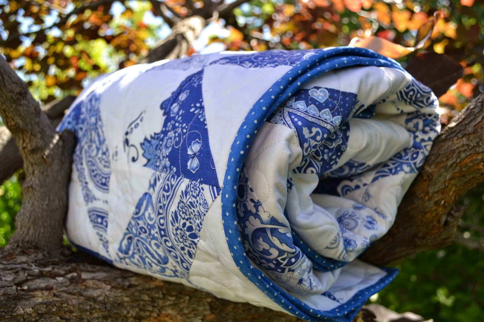 Porch Swing Quilts: Finish it up Friday: Delft Blue Dutch Pinwheels