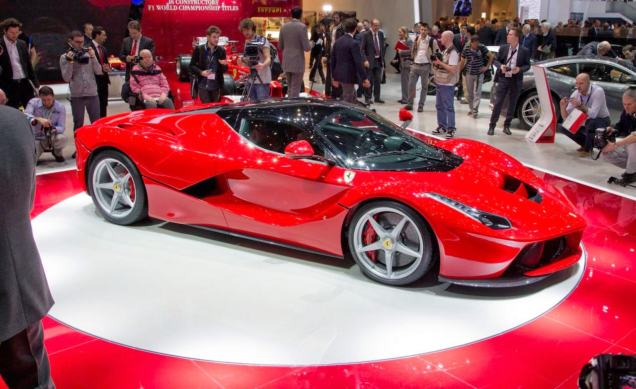 Carros: Ferrari La ferrari