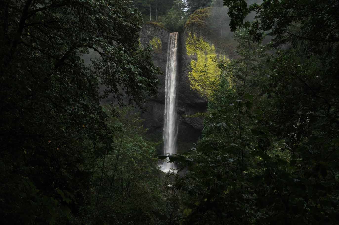 Oregon, Chapter 2: Forts, Waterfalls, and the Painted Hills