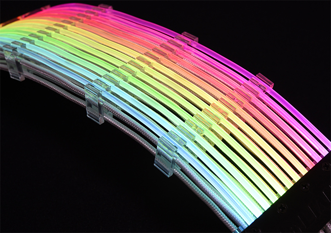 Iluminação RGB já chega aos cabos da fonte de alimentação | Aberto até ...