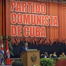 Rojo: Revolucion - Rojito: Liberacion): CUBA Fidel Castro Ruz 1959-2014