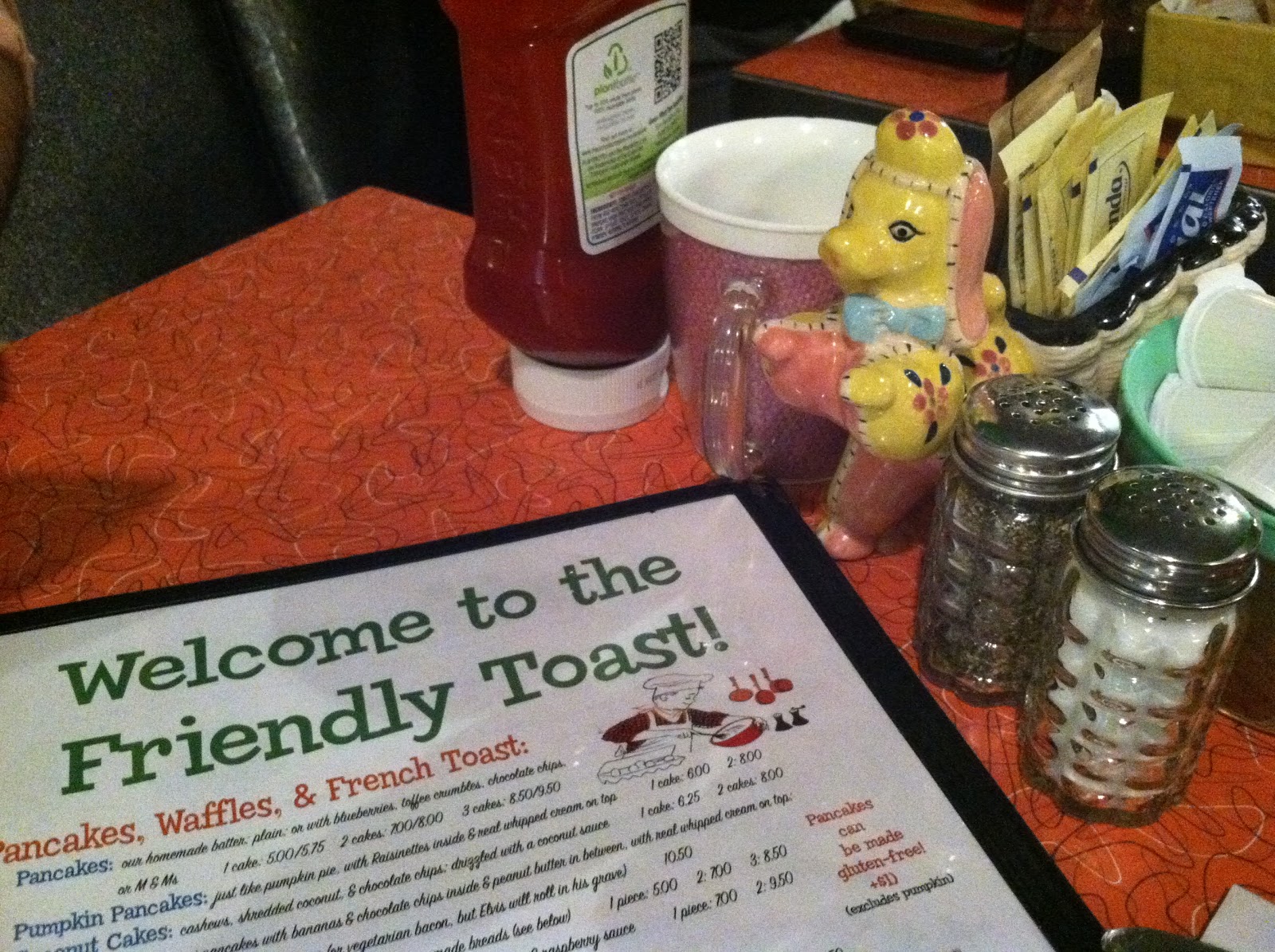 In and Around Town: Friendly Toast - Such Great Breakfast!