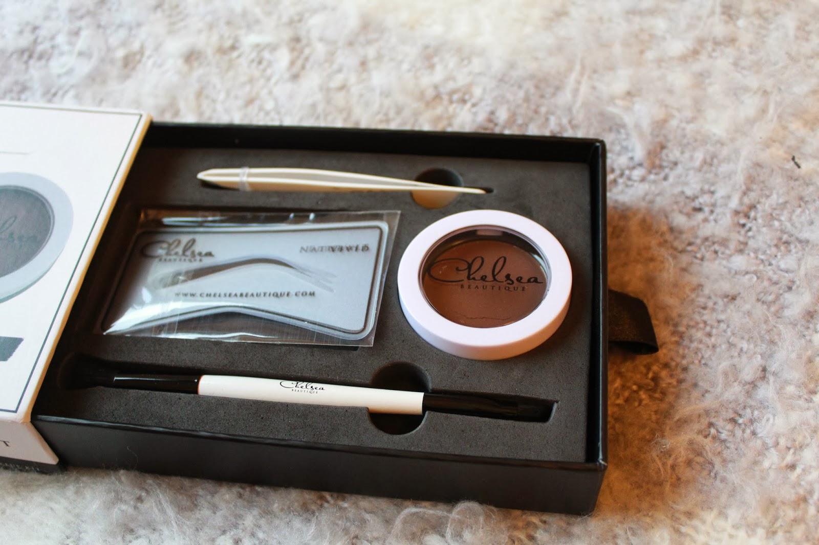 Chelsea Beautique Chestnut Eyebrow Kit - Inthefrow