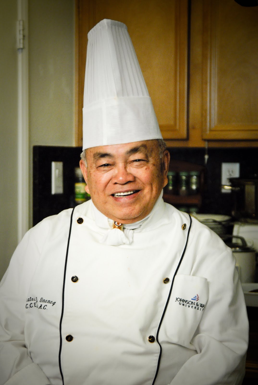 Isla Kulinarya: Pinoy Street Food - Adidas© (Chicken Feet Black)