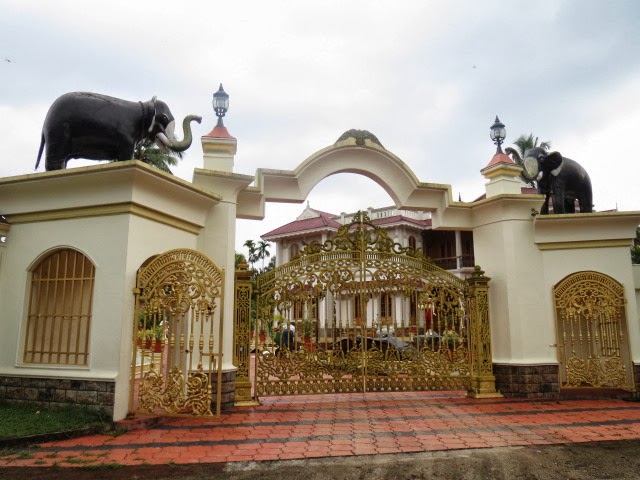 Kerala Gate Designs: Pictures of Kerala Gates