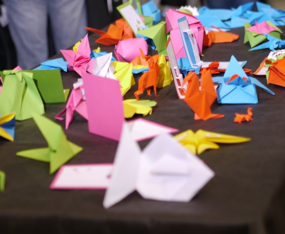 Existe una gran variedad de figuras hechas en origami de papel , desde ...