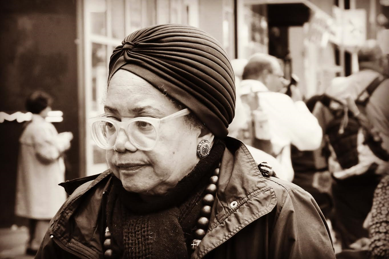 Rose-Maries litteratur- og filmblogg: Luke 1: Stein Mehrens dikt "Jeg ...