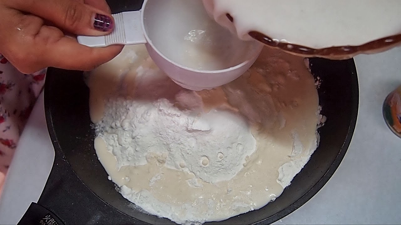 LUWEEH KITCHEN : Suman Moron ( with Chocolate )