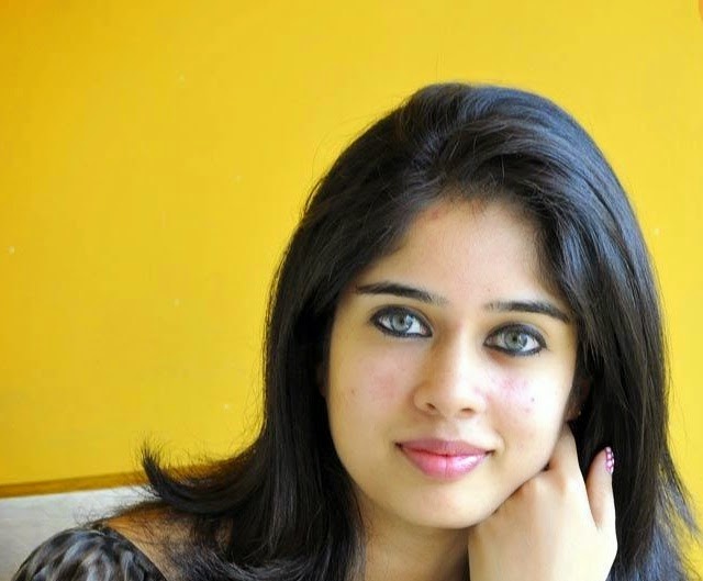 Upcoming Actress Parvathy Ratheesh - Cinema & News