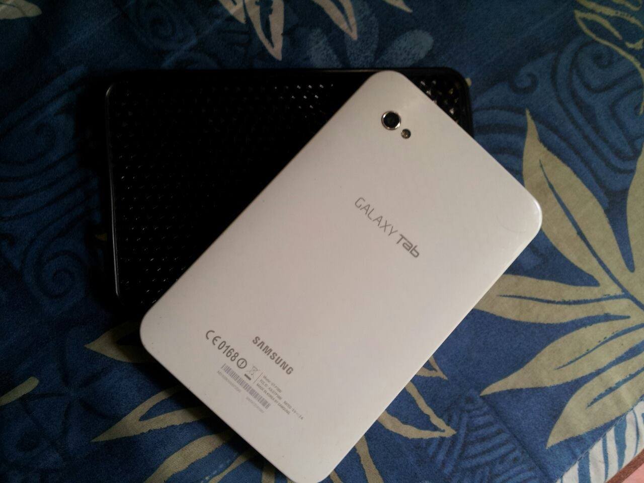 Samsung P1000 Galaxy Tab Original(Used) - RS: 11,000/= ~ Rich Vertical