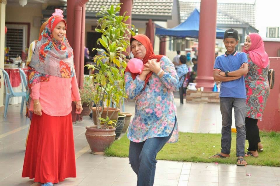 Belon Perasmian : Gimmick launching