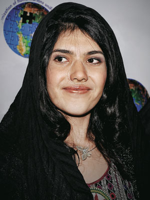 Amauri Queiroz: Bibi Aisha Sobreviveu ao Talibã