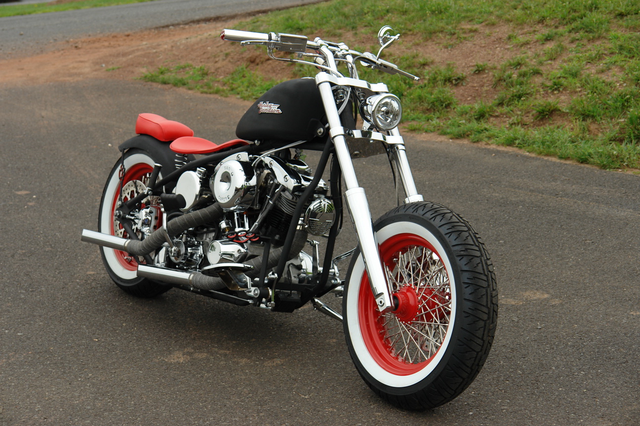 biker excalibur II: Sam Red Bobber by American classic motors