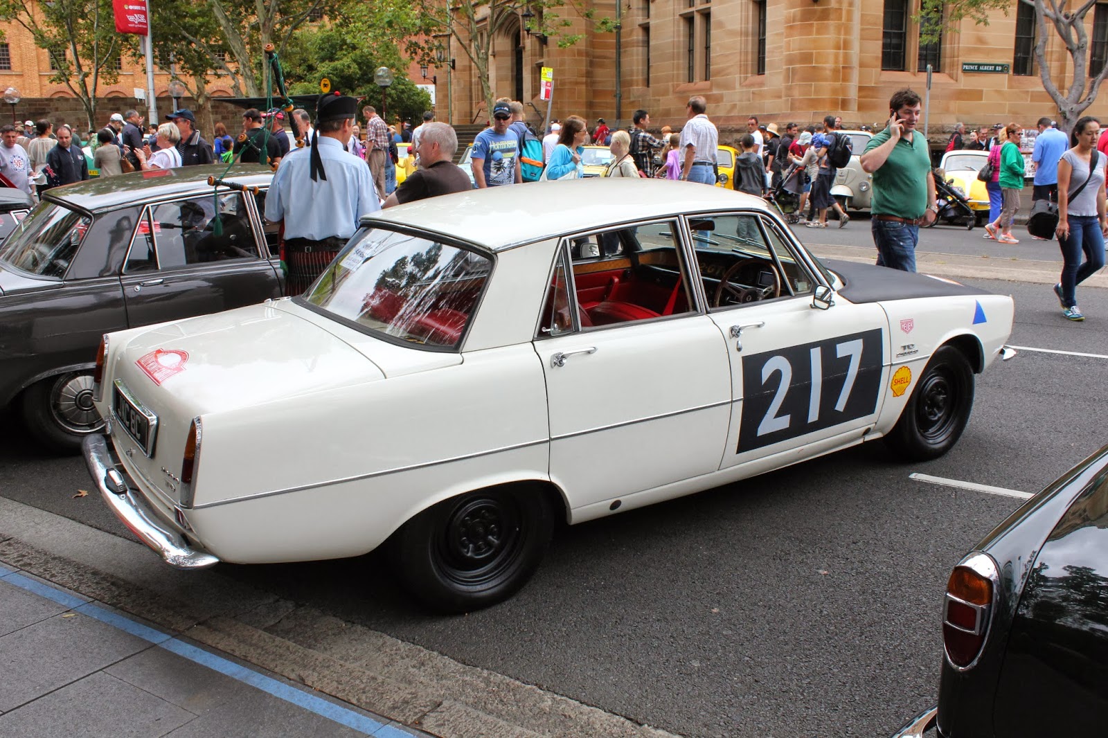 Aussie Old Parked Cars: 1970 Rover P6 2000 TC Rally Car (replica)