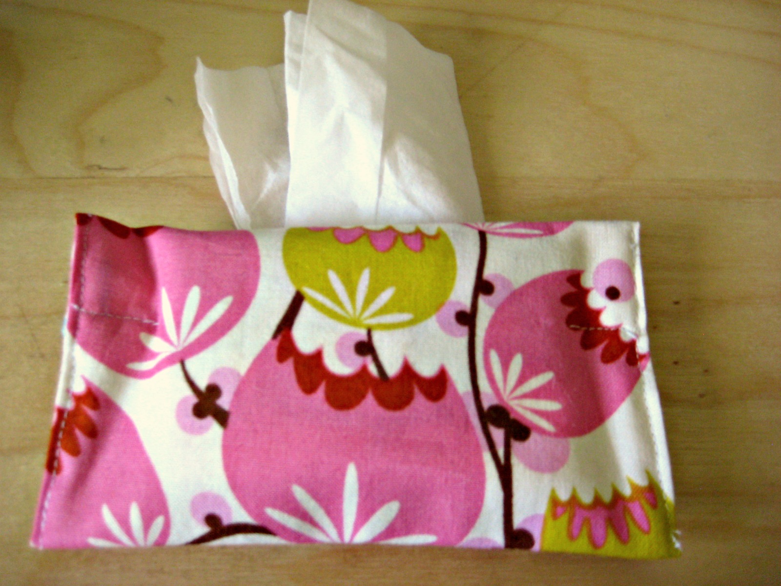 alimakes: Fabric tissue paper cover