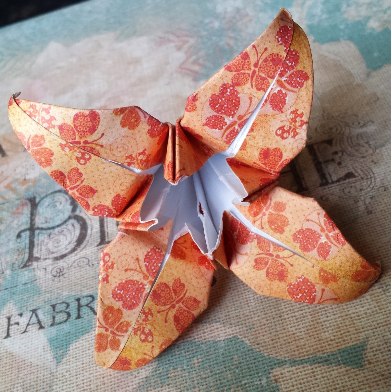 Clare Curd Crafts: Origami Lily Tutorial