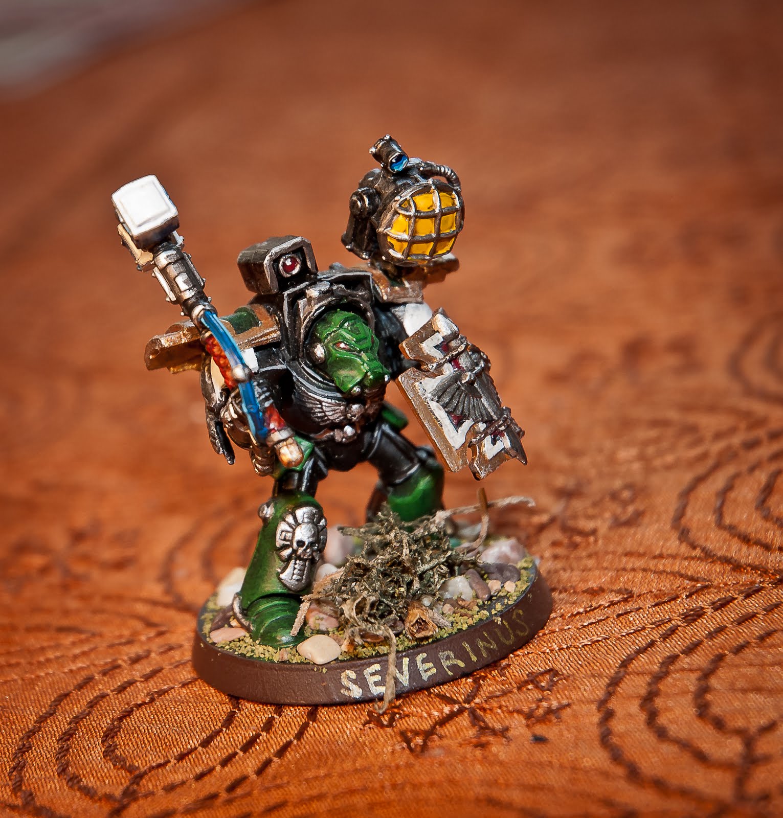 Lancaster . LWG . Wargaming: Custom Terminator Apothecary