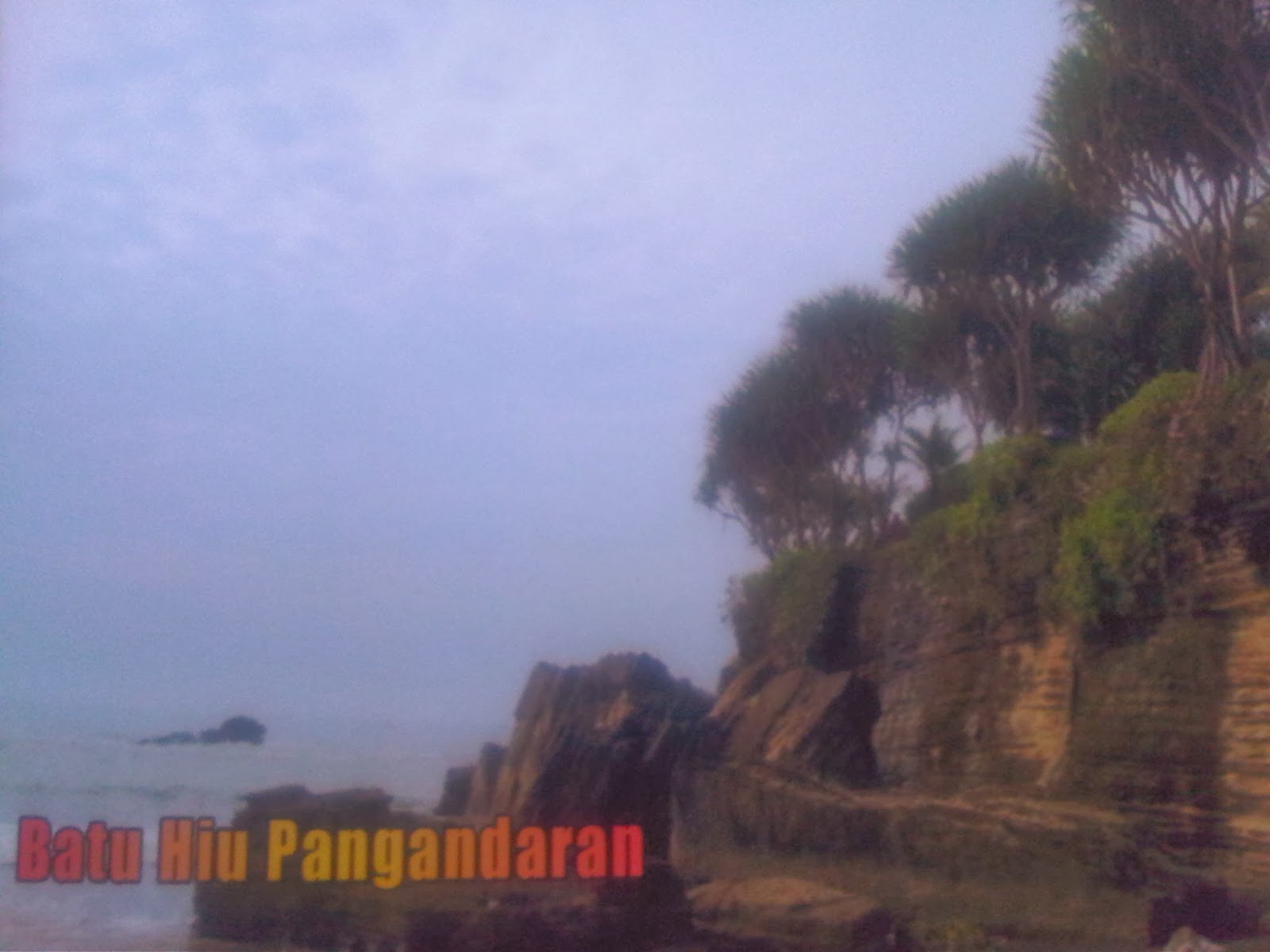 Pantai Batu Hiu - Pantai Pangandaran Green Canyon, Batu Karas, Batu Hiu ...