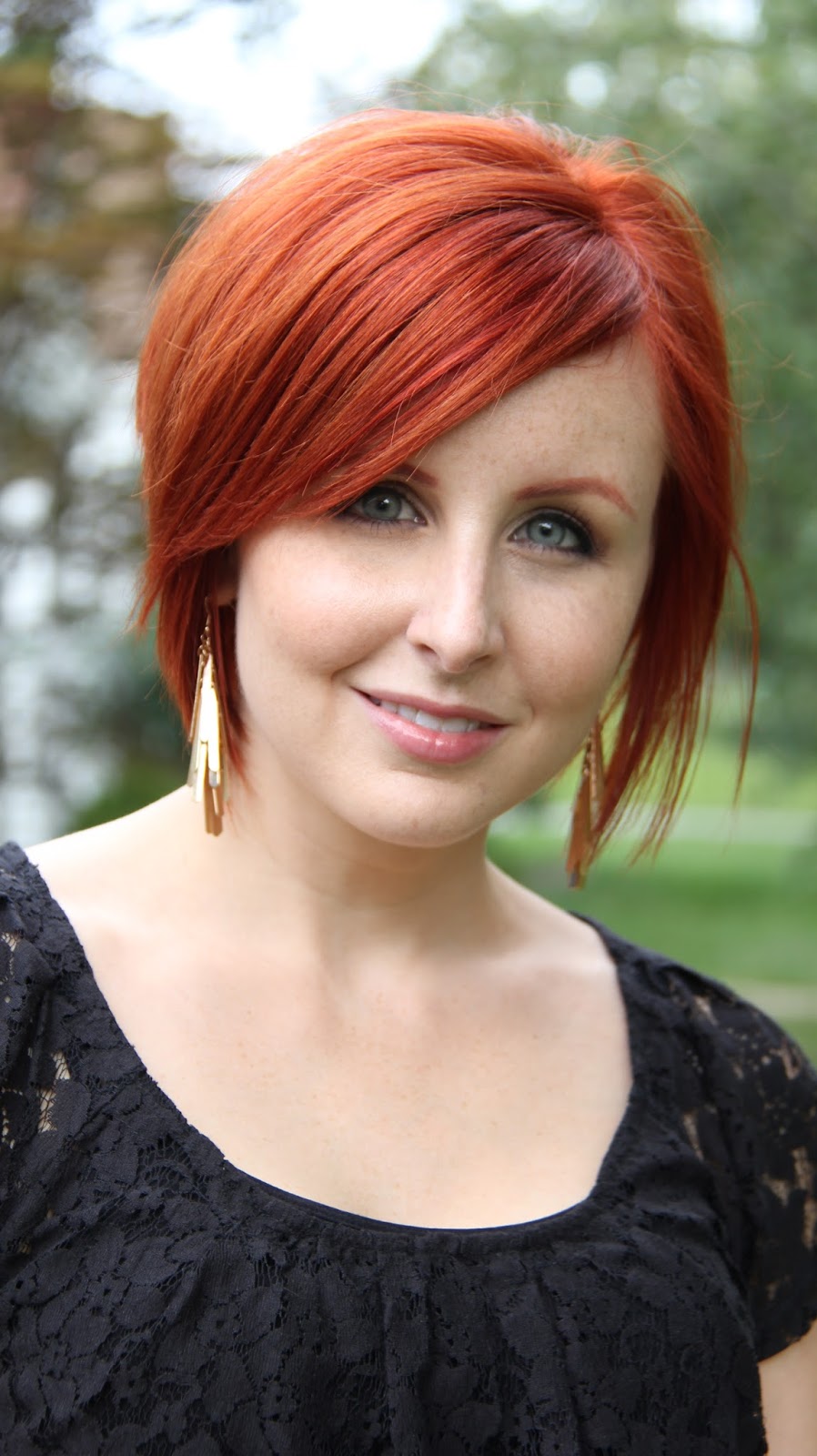 Thrift and Shout: Cute Outfit of the Day: The Accessories Make the Outfit