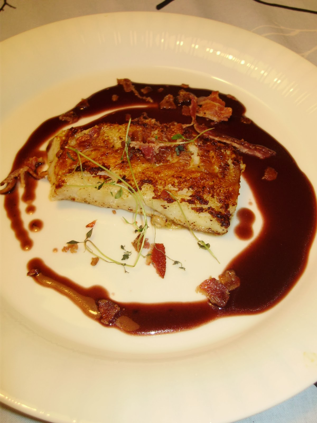 Jokkerin ruokatorvi: Paahdettua turskan selkäfilettä, rapeaa pekonia ja ...