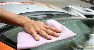 Tips Supaya Kaca Mobil Tidak Buram