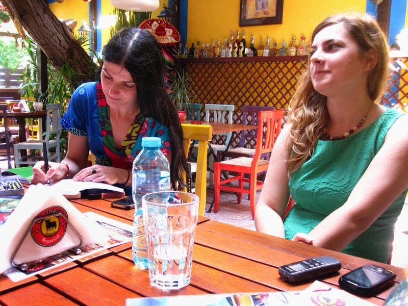 Meniu.TV: Chris Simion - Portret de Regizor cu Sombrero