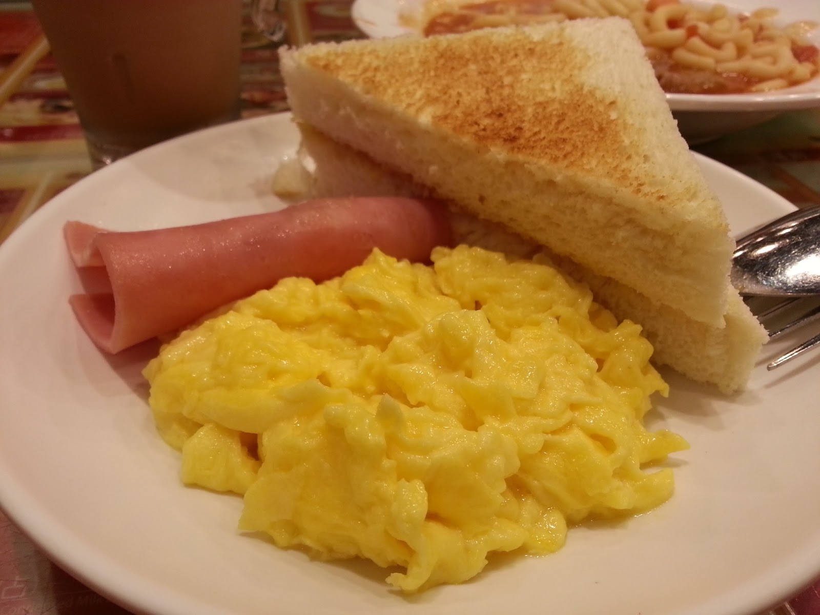 Locky's English Playground: Food & Dining: Hong Kong All-Day Breakfast ...