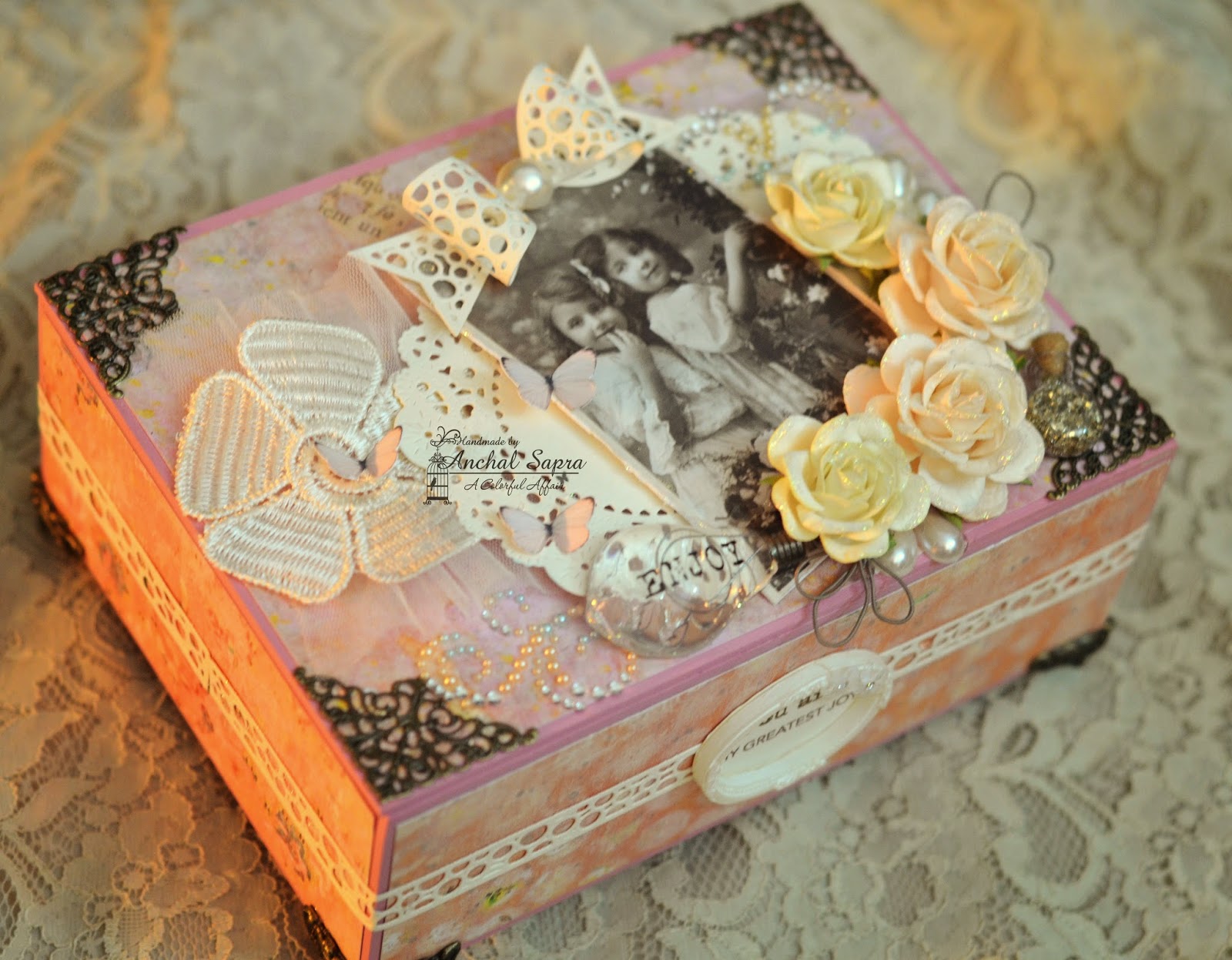 Crafters Corner : Altered Box
