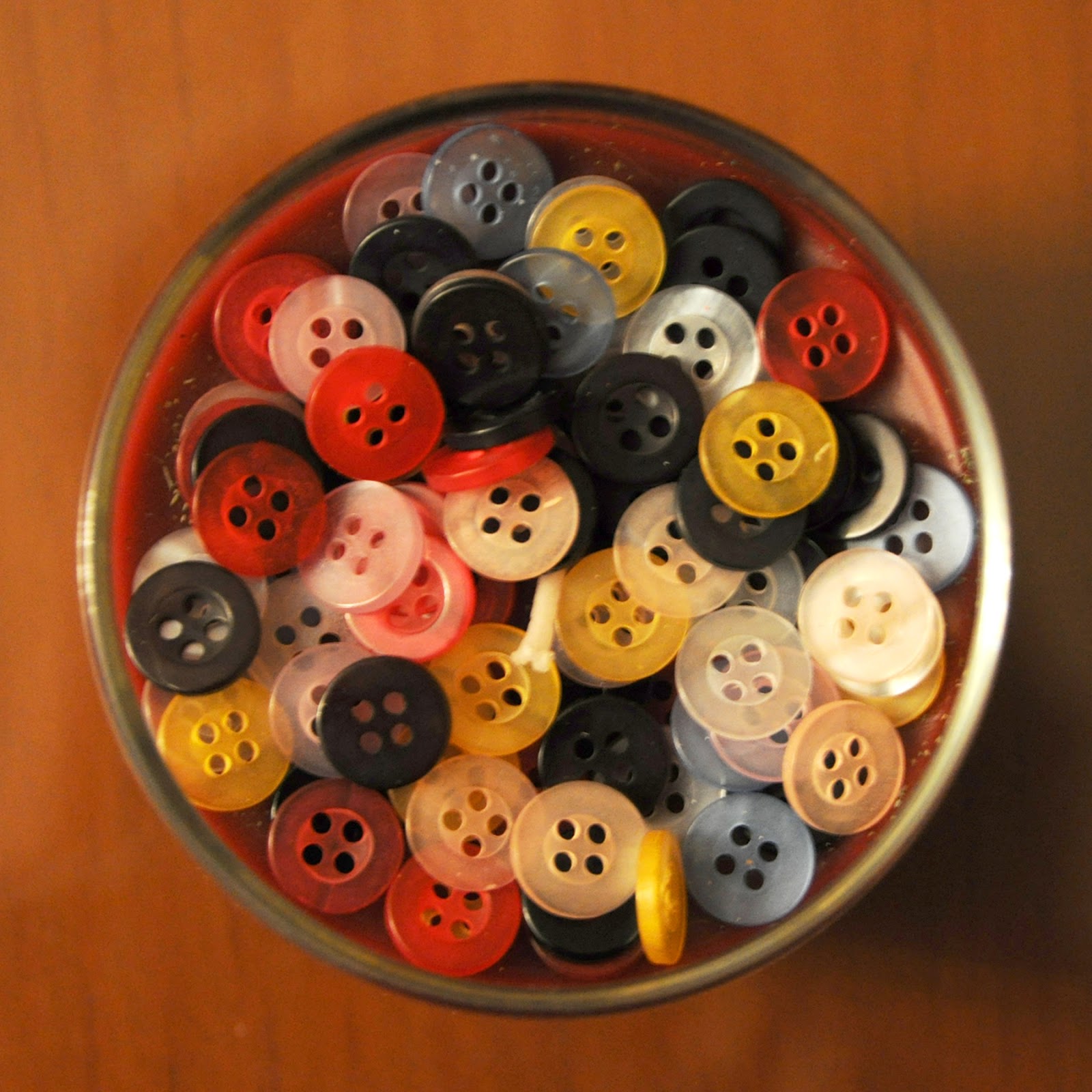 Uno de Enero: Botones