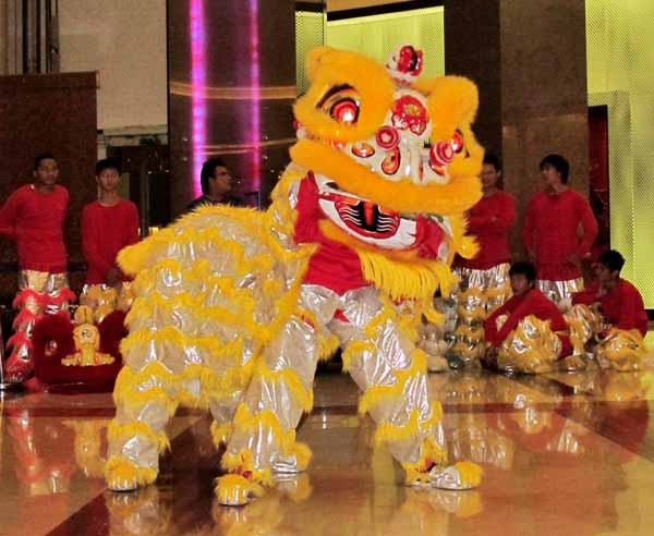 fairusmamat.com: KENALI TARIAN SINGA