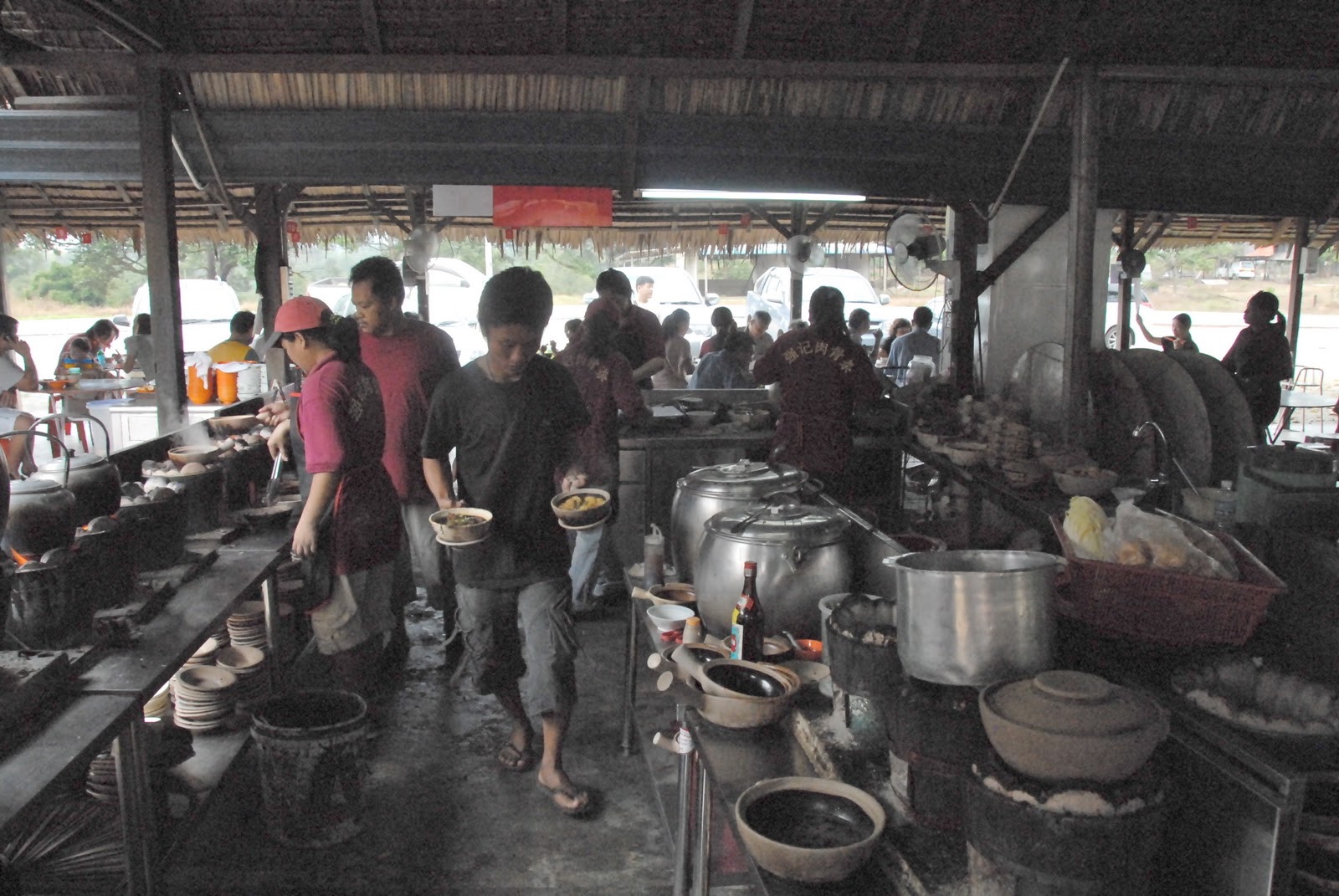 Foodwalkers: Kiang Kee -- Bak kut teh the old school way