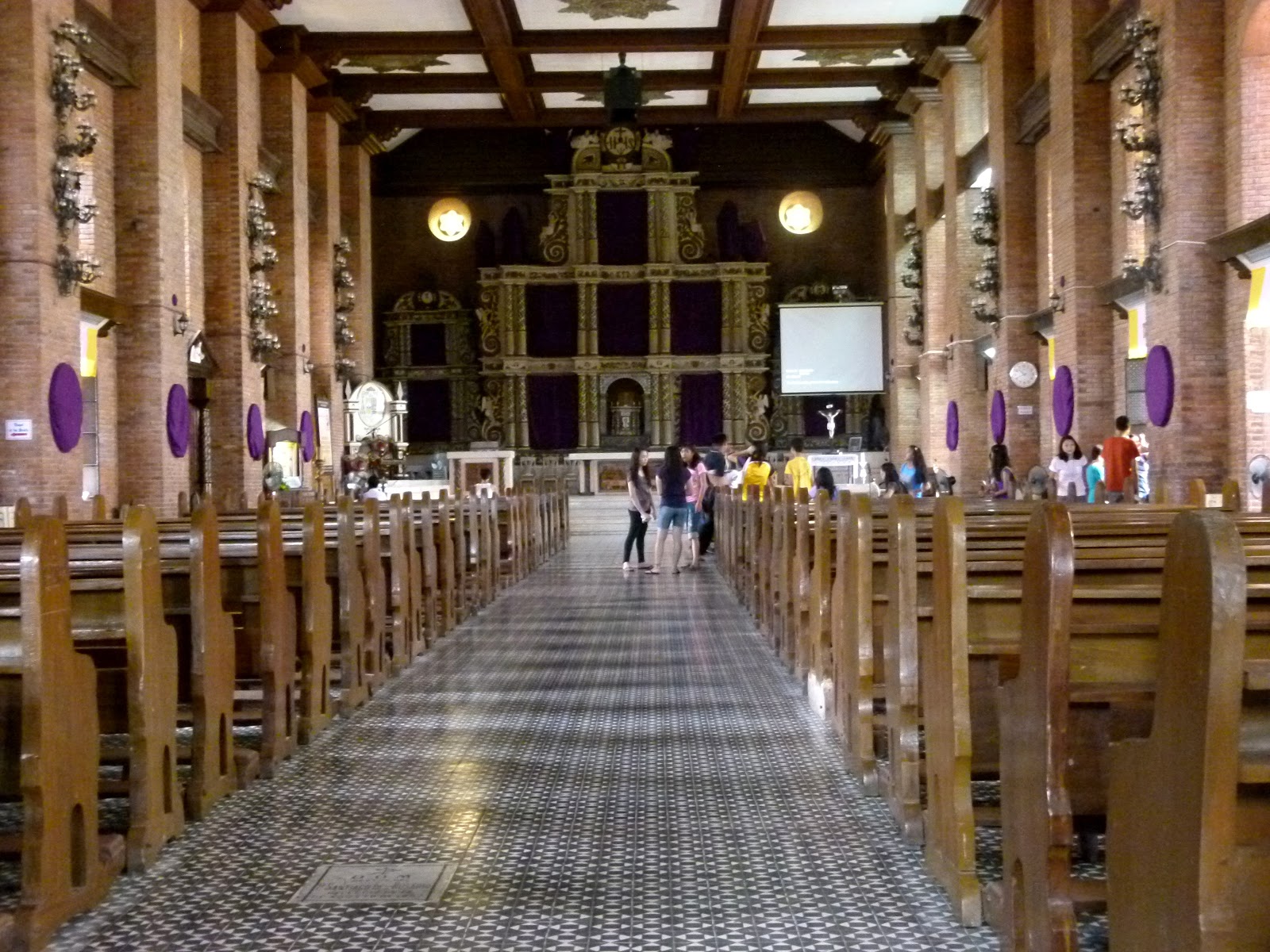 A WALK AT BOAC - Lakwatserong Tsinelas