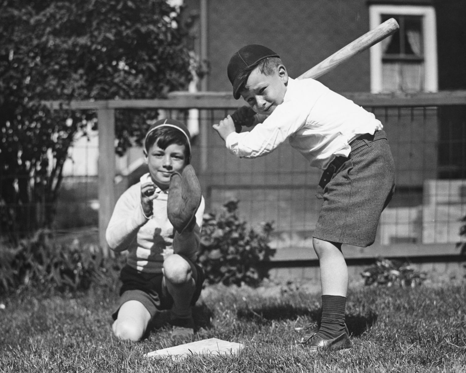 These 12 Vintage Photographs Celebrate the Simple, Easygoing Fun of ...