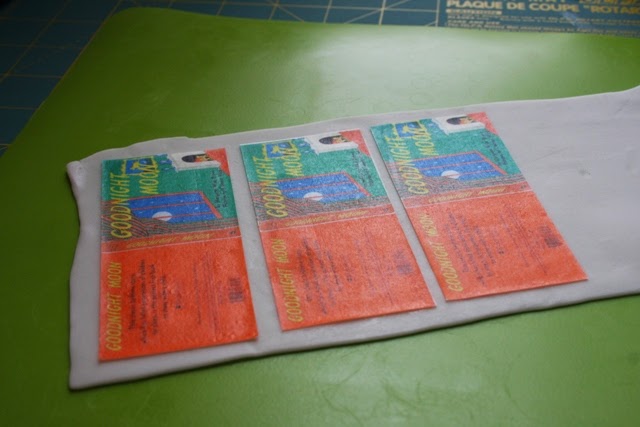 Tammy's Frosted Memories: Wafer Paper Mini Book Tutorial