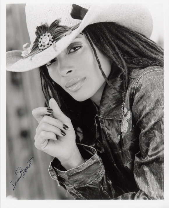 Miss Moon's Musings: I Heart Her Hair: Lilakoi Moon (Lisa Bonet)...