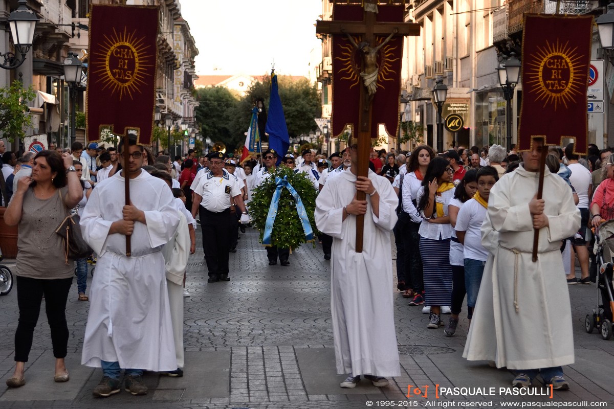 Portodimare - I Riti della Settimana Santa a Taranto: Nuove immagini ...