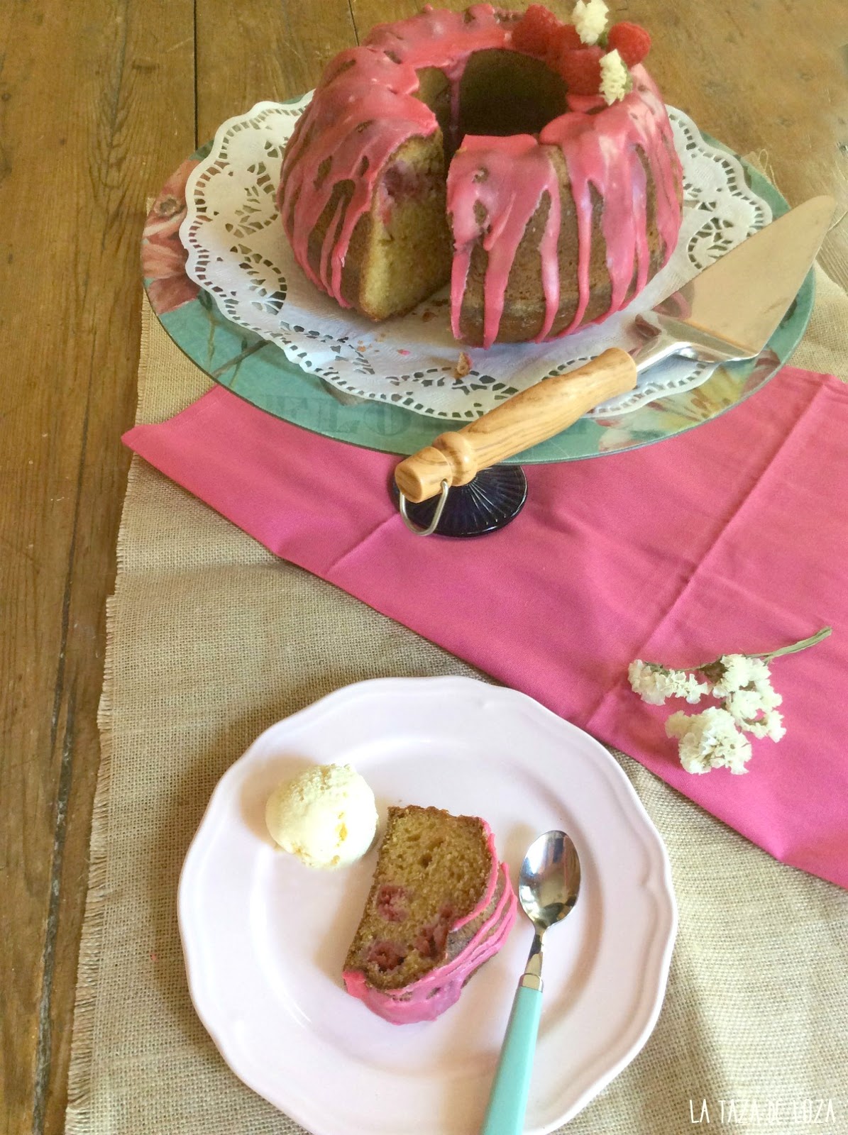 Bundt Cake de Limón y Frambuesas | La Taza de Loza