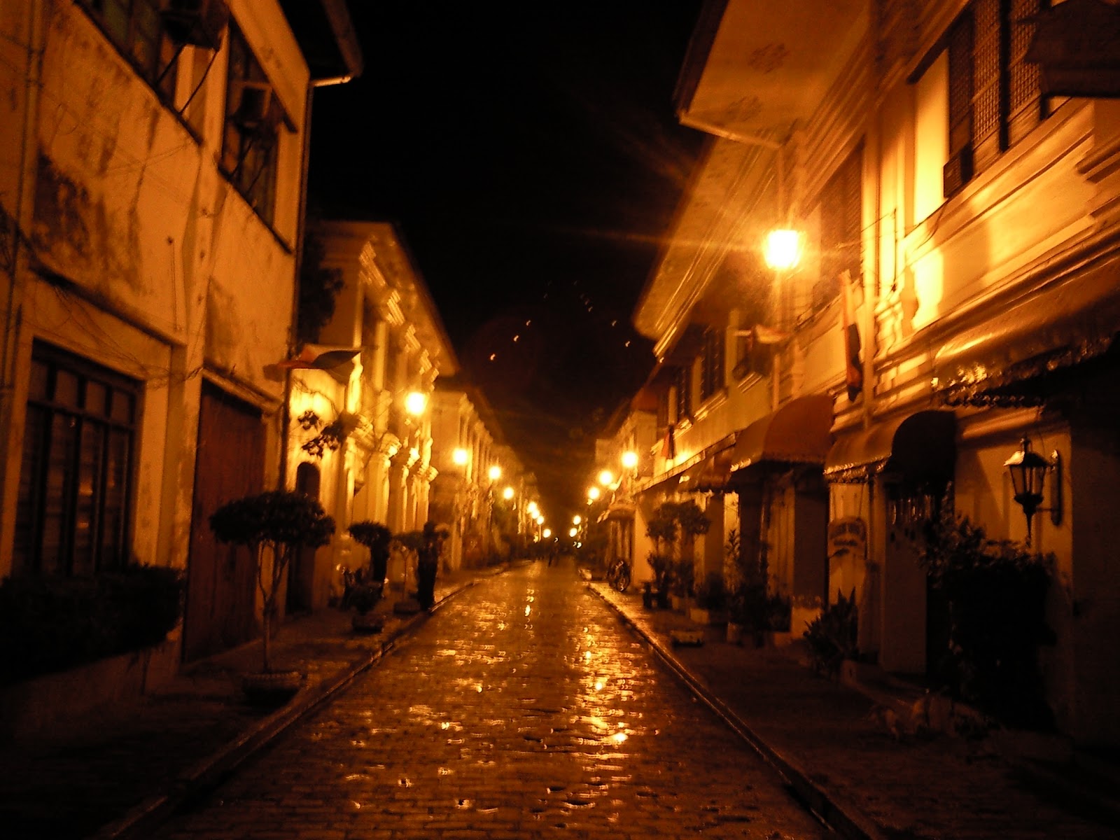 Must-See Sites of Vigan - Walking the Earth