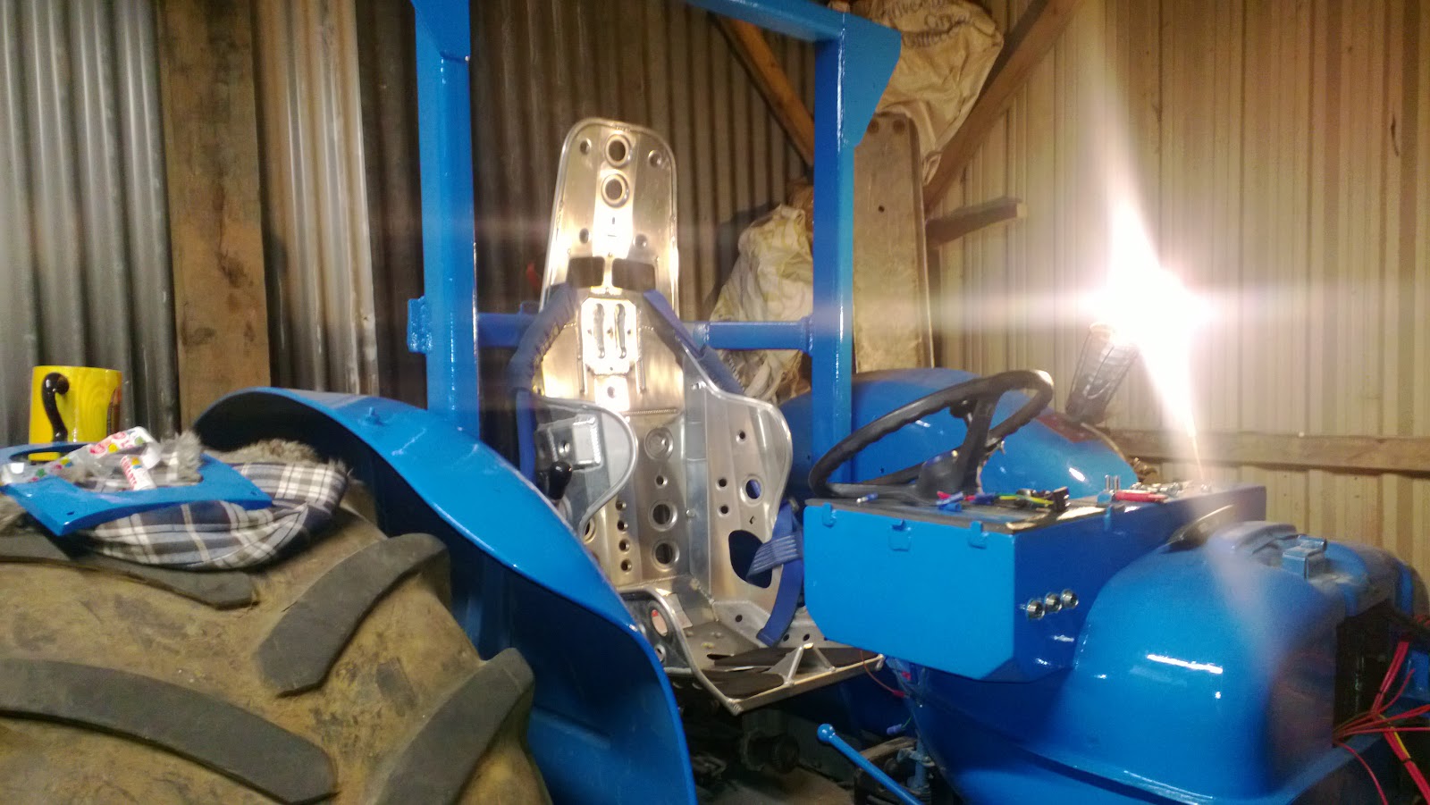 expresstractorpulling.com: Bluebird Express 2013 - Naked! Part I