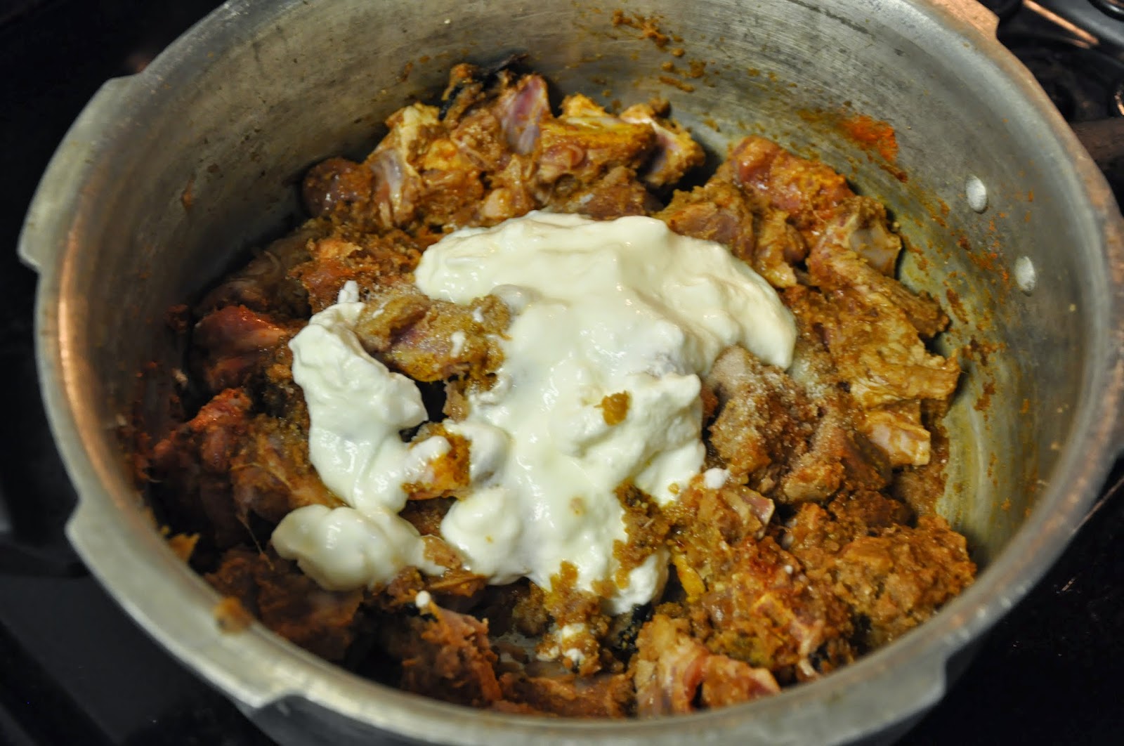 Praba's yummy experiments: Mutton Kuzhambu/Mutton Gravy with potatoes