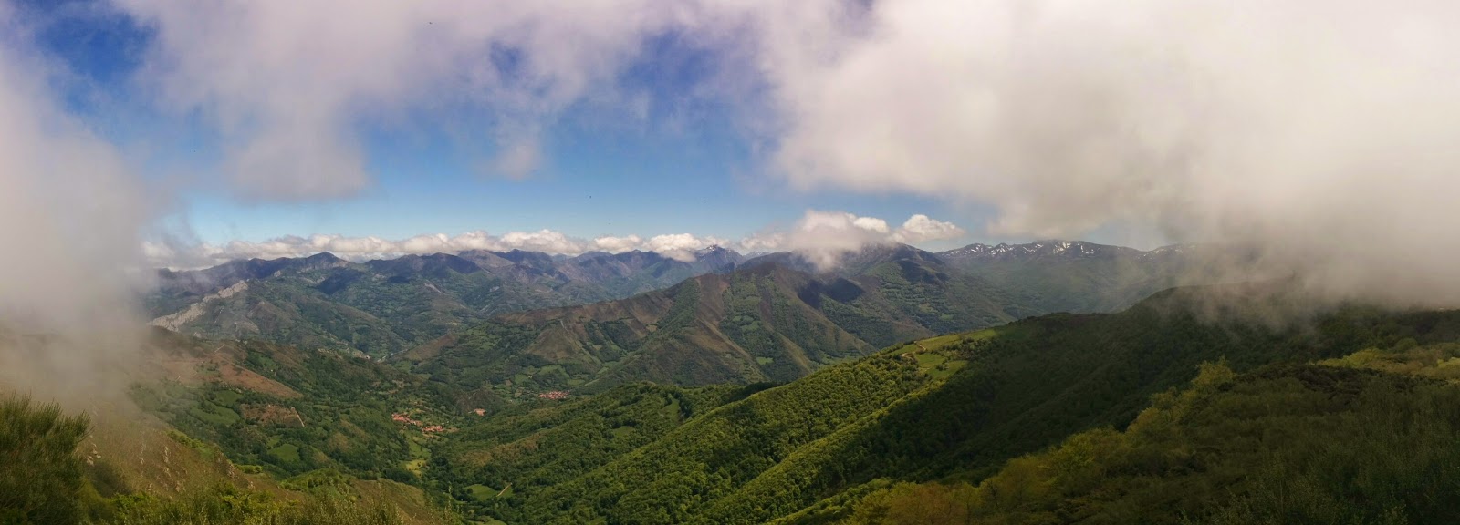 A lo bouzo: Alto de la Texera desde Cotobello [Aller]