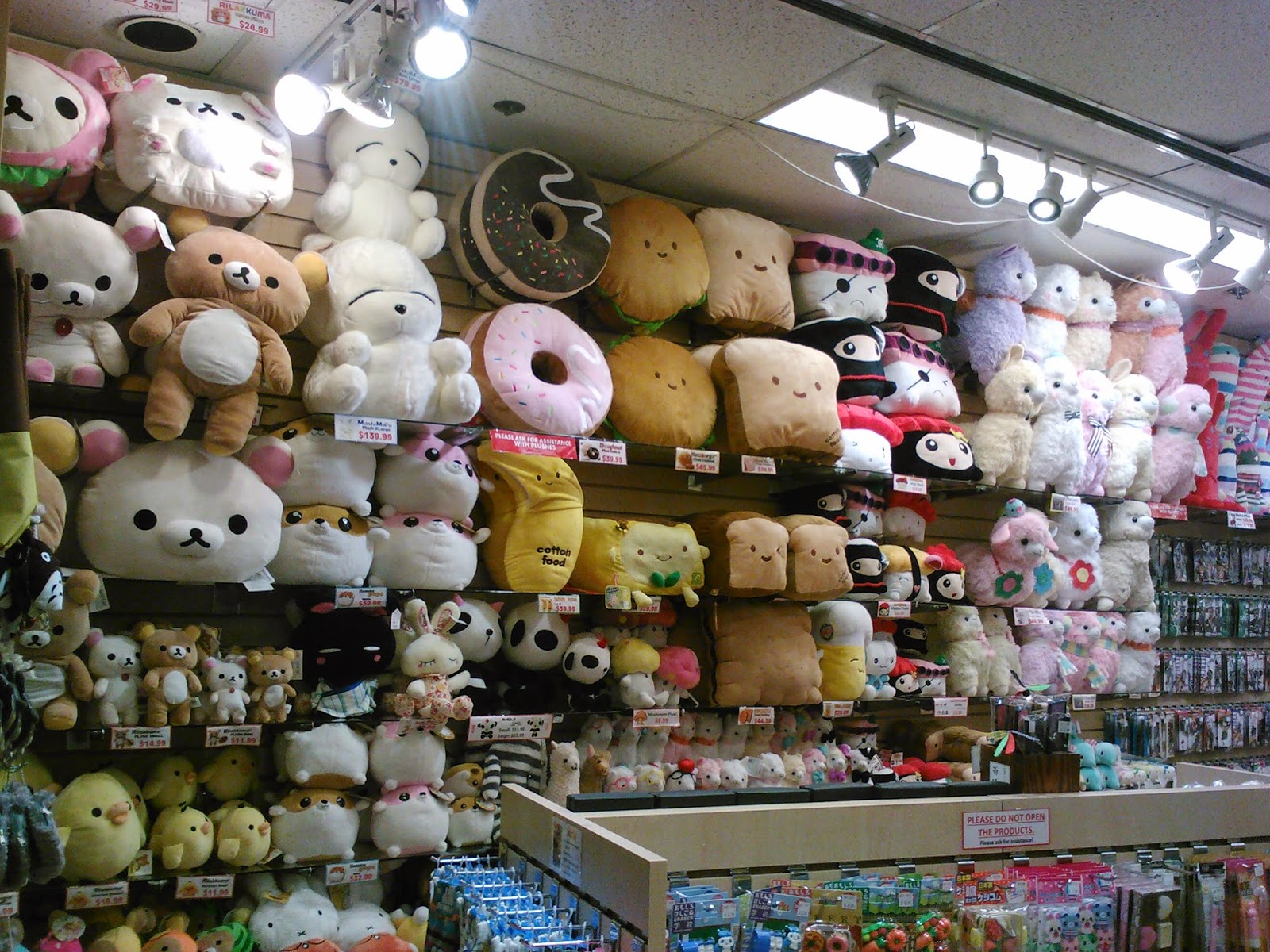 MissMuffcake: Win A Kitty & Plush Paradise In San Francisco's Japan Town