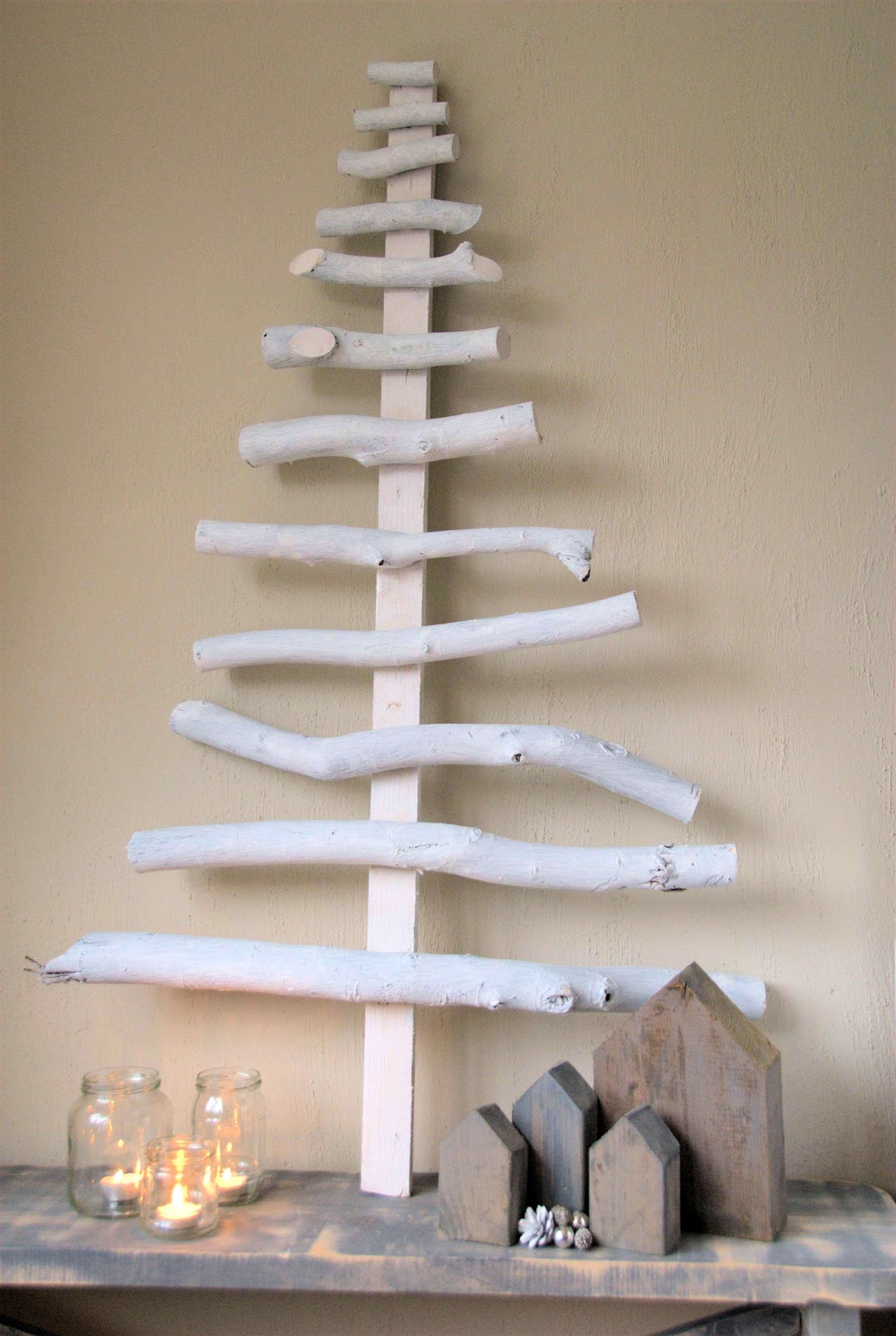Jalien: DIY Kerstboom van hout...