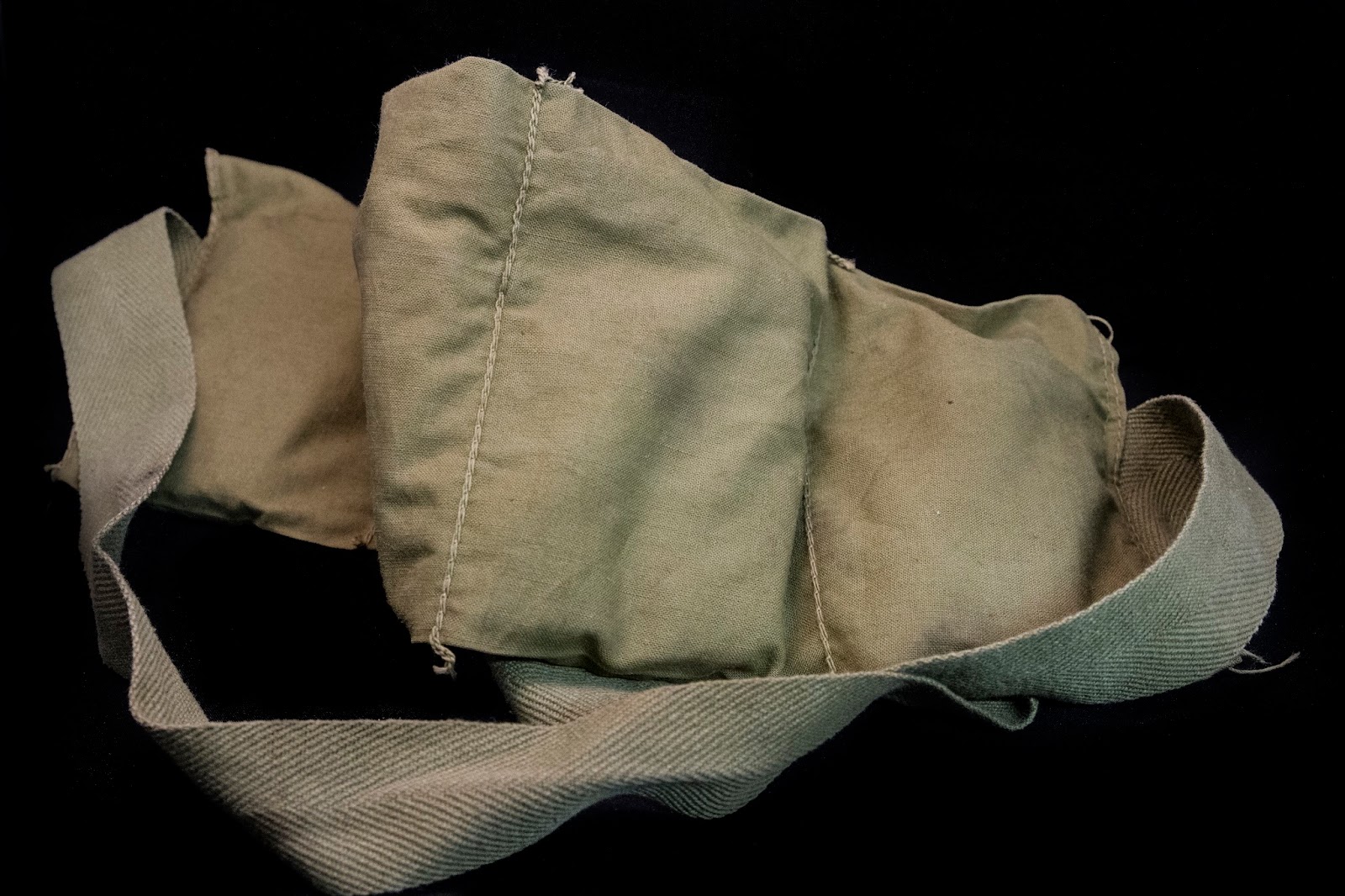 Militaria et WW2: US M1 Garand and Carbine Bandolier. Cotton.